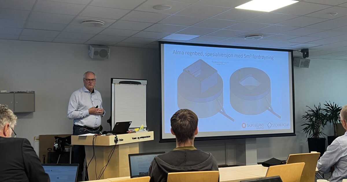 Multiblokk | Invitert for å beskrive regnbedet Alma på…